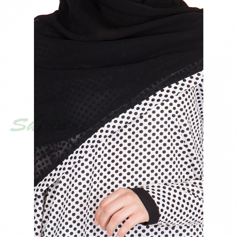 Naqab online- simple abaya with black polka dots for regular use