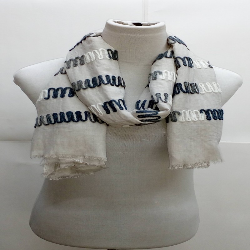 Hijab online-Cotton Chain Work Stole at shiddat.com