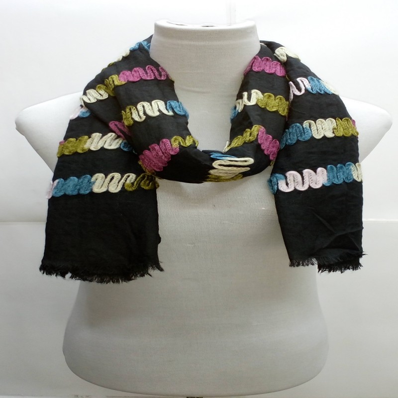 Hijab online-Cotton Chain Work Stole at shiddat.com