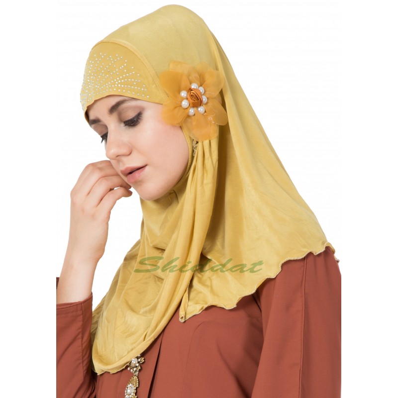 Instant Hijab online- Golden Hijab at shiddat.com